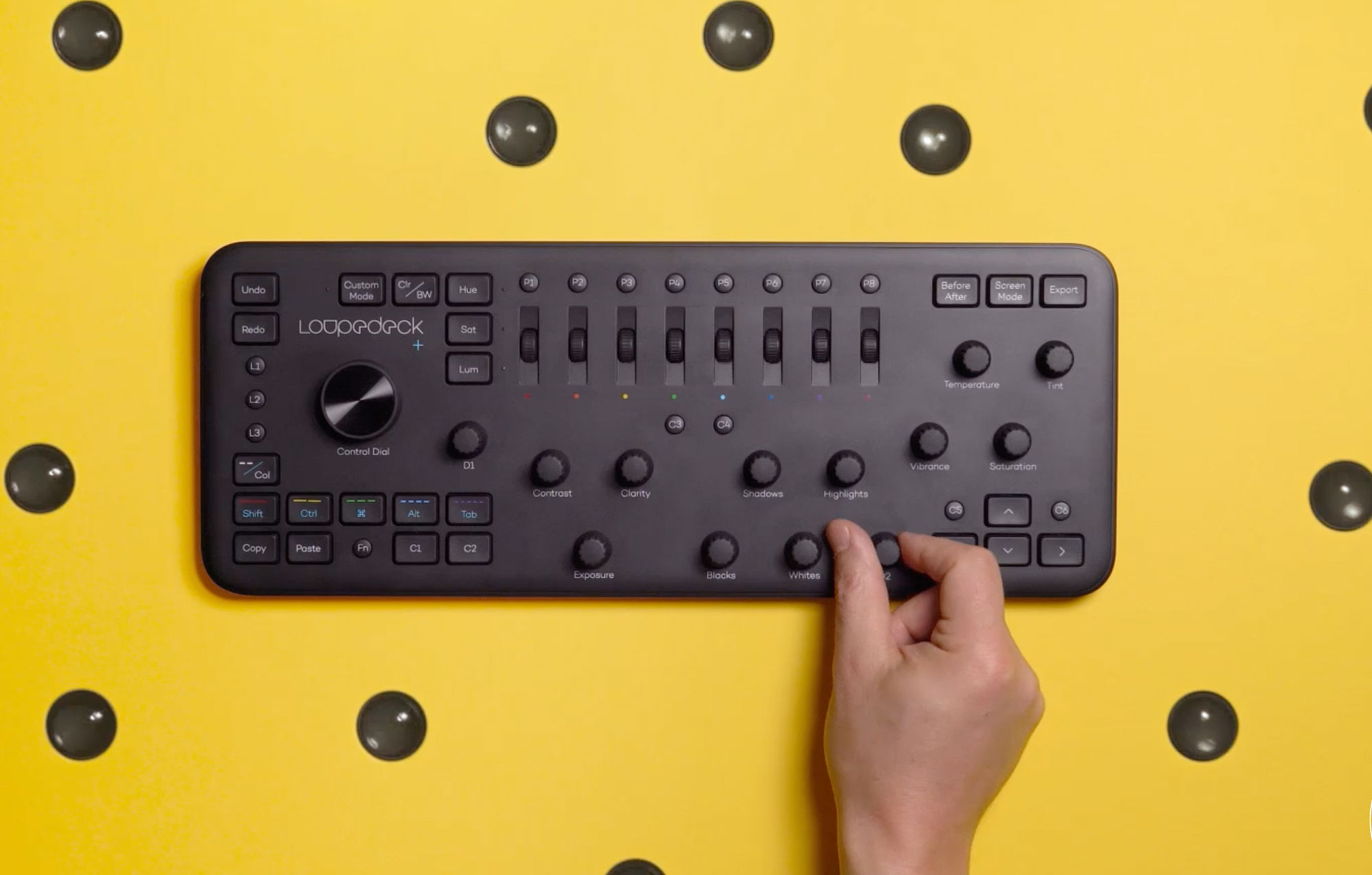 Loupedeck-plus-review-02 - Clubul Foto